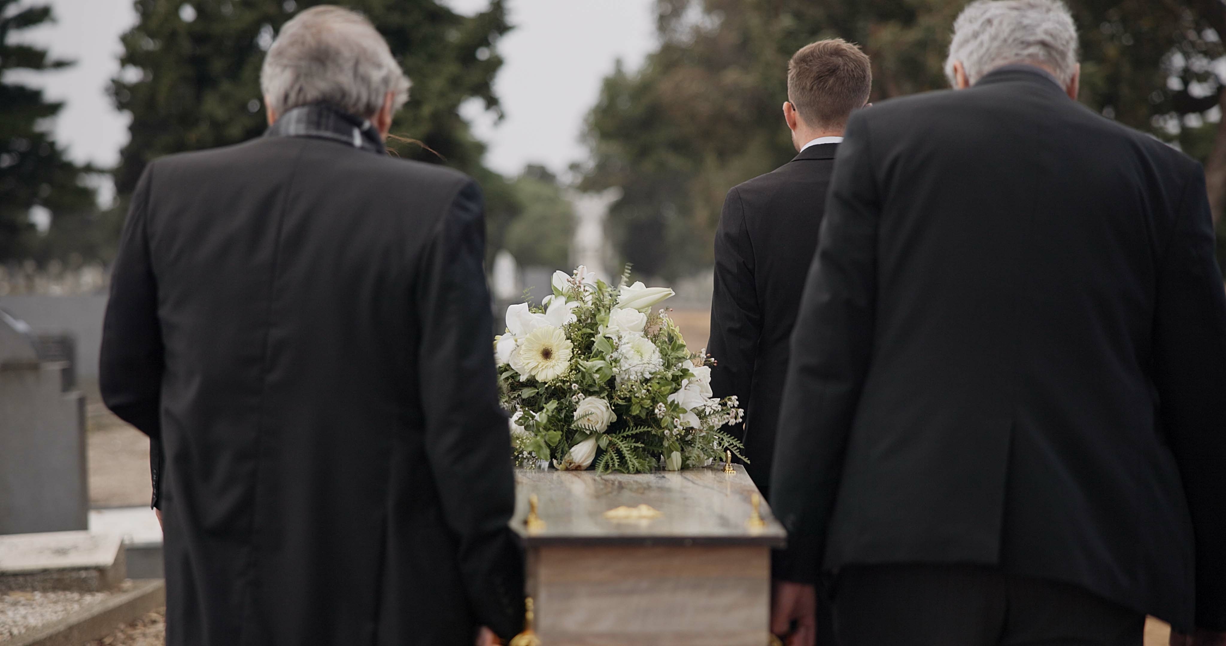 What Does a Pallbearer Do?