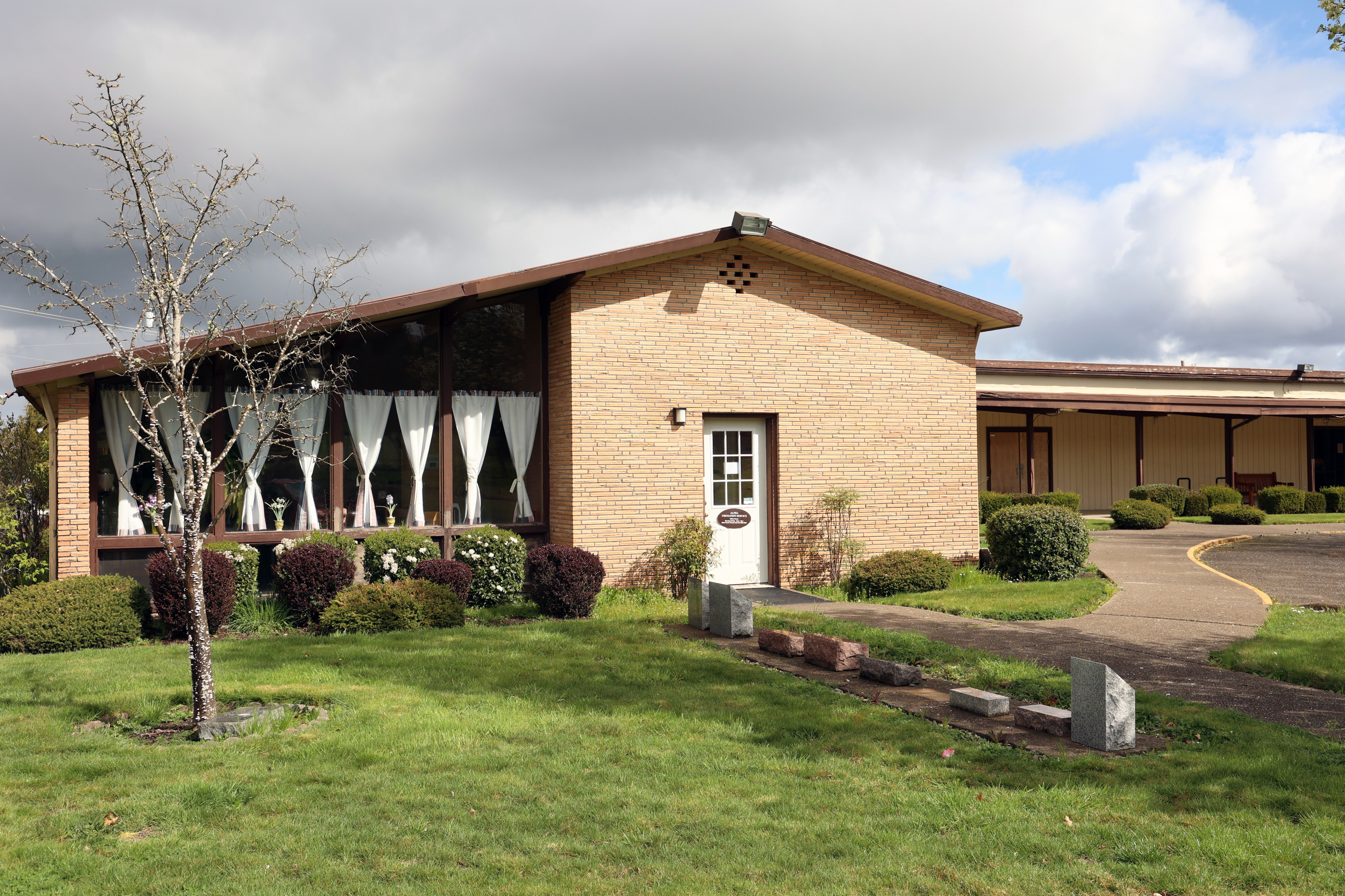 Lane Memorial Funeral Home | Funeral & Cremation Services in Eugene, Oregon